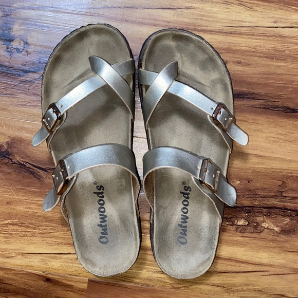 Outwoods | Shoes | Gold Sandal | Poshmark